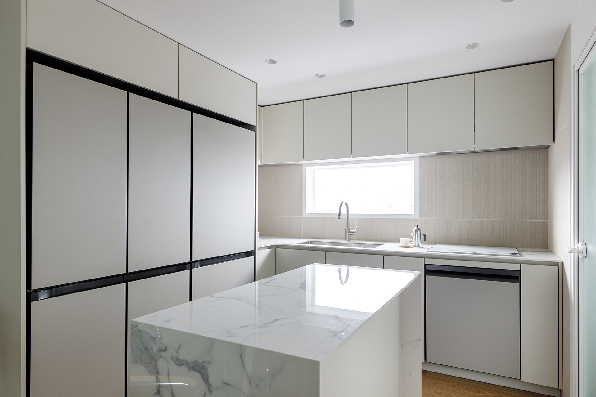 SLOW APARTMENT – studiossong